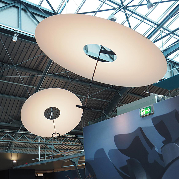 White Flying Disc Suspension Lamp (LED, Dimmable) by Ingo Maurer ...