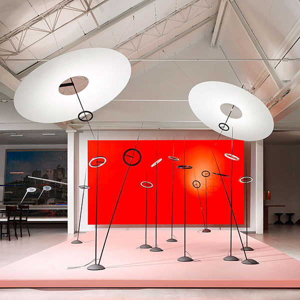 White Flying Disc Suspension Lamp (LED, Dimmable) by Ingo Maurer ...